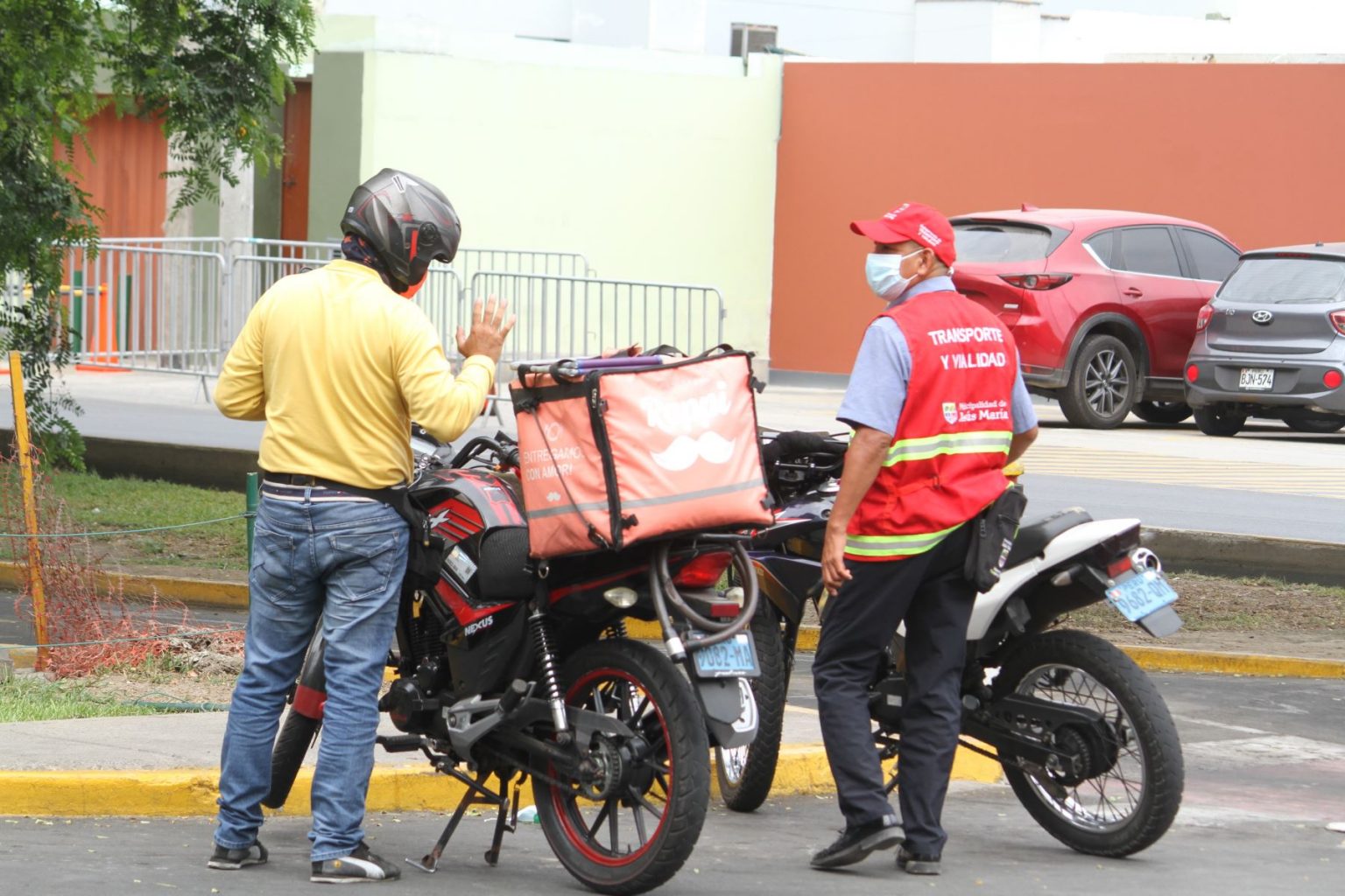 Presentan proyecto que regula el servicio de delivery en motorizados - Diario EP - Perú