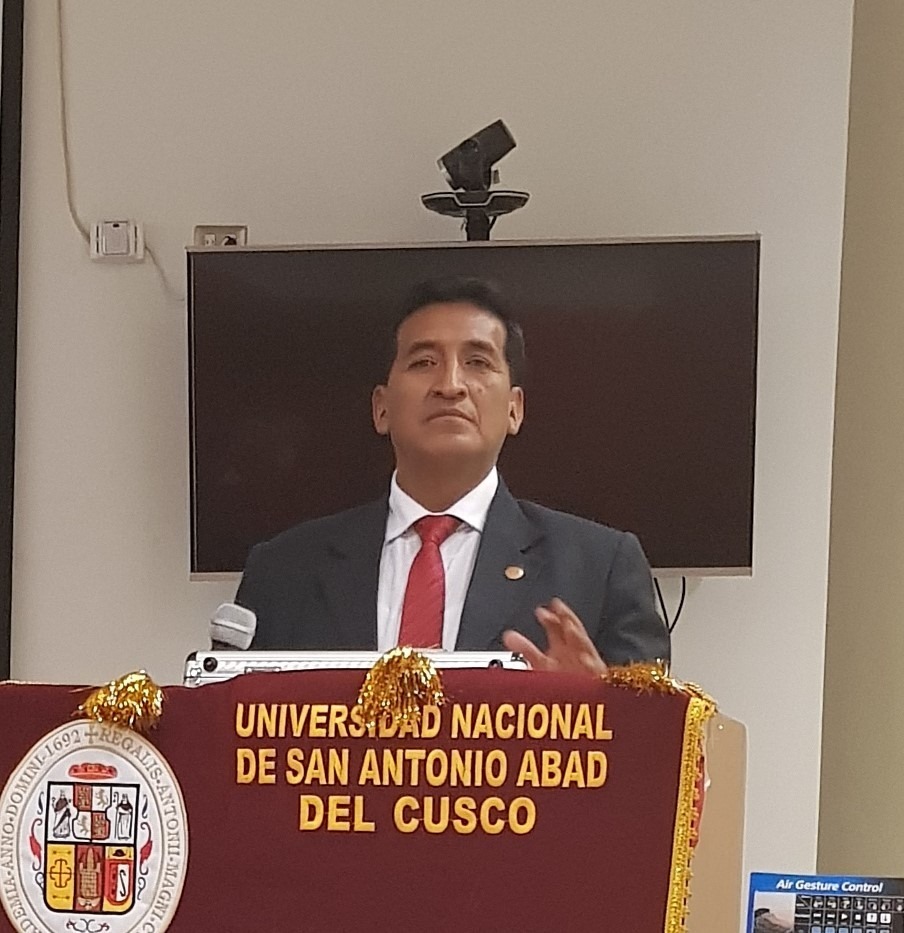 “Castillo no sabe ni dónde está su sombrero” - Diario EP - Perú